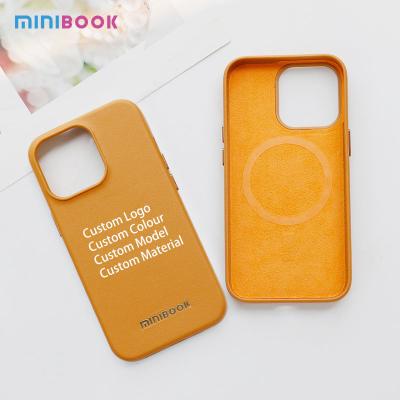 Cina Personalizza Logo in rilievo Refrazione a prova di urti Ricarica wireless Magnetico Pu cuoio custodia per telefono Per Iphone 13 14 Pro Max in vendita