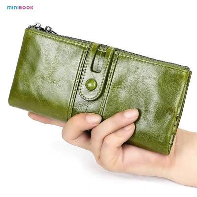 Cina Genere Donne Minibook Olio cera Portafoglio in pelle originale con slot per carte multiple e OEM / ODM in vendita