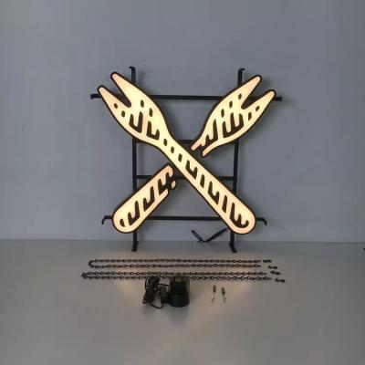 Cina Il coltello e la forcella del ristorante di Satom modellano l'illuminazione principale dell'insegna al neon in vendita