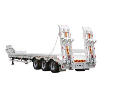 Chine 30 à 100 tonnes de roulement remorque de camion plat à chute extensible avec pneus personnalisés 12R22.5 à vendre