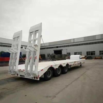 Chine 30 à 100 tonnes de roulement remorque de camion plat à chute extensible avec pneus personnalisés 12R22.5 à vendre