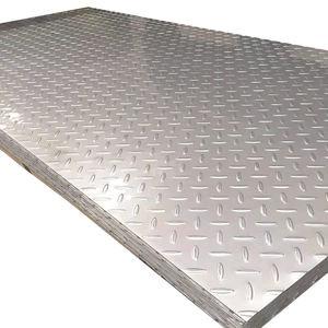 China Ferrit 201 Edelstahl Riffelblech 316 Blech geprägt 100 mm zu verkaufen