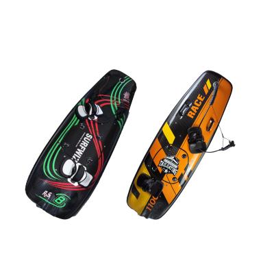 Cina 110 Cc Black Gasoline Jet Surfboard motorizzato per il gioco d'acqua unisex di BluePenguin in vendita