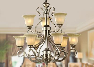Cina Stile italiano del grande candeliere leggero decorativo del ferro battuto 9 retro con metallo e vetro in vendita