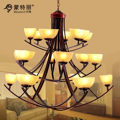 Cina Gli strati crema 18 del candeliere 3 del ferro battuto dell'ombra verso il basso si dirige verso le ville in vendita