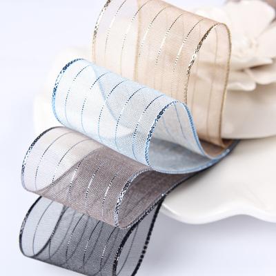 Chine Ruban d'organes en polyester à lignes dorées de 10 mm à 25 mm pour l'emballage des cadeaux et des boîtes à vendre
