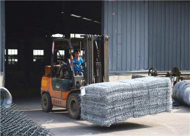 1m-6m Length Gabion Mesh for Box Size 1m*1m*2m Hexagonal Wire Mesh Decorative Gabion Wire Mesh Baskets Retaining Walls
