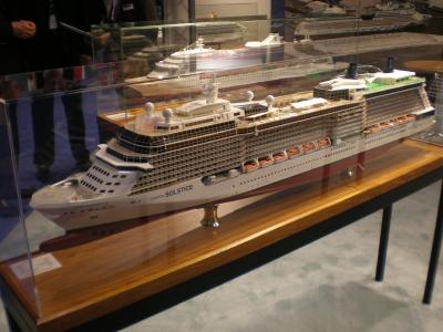 Cina Modelli di nave da crociera di legno di grande mostra, modello di solstizio della celebrità con il logo della stampa in vendita