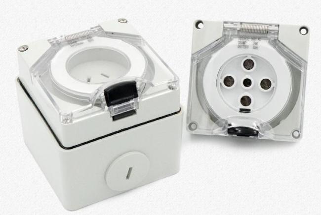 Gd Australia Standard Surface Mounted Industrial Socket Three-Phase Socket