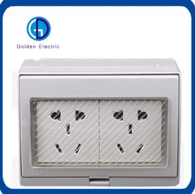 China Fornecimento 13A 2gang Switch 1gang Socket com Switch PC Panel e cobre prata liga dentro à venda