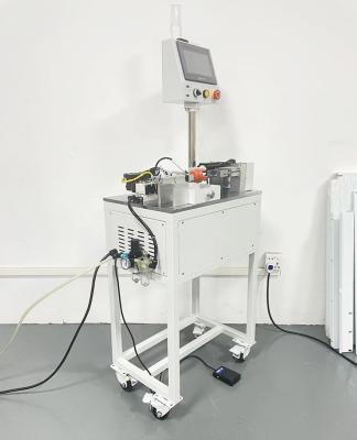中国 AC220V電池のパックの生産機械円柱細胞ポリ塩化ビニールの包装は機械を取除く 販売のため