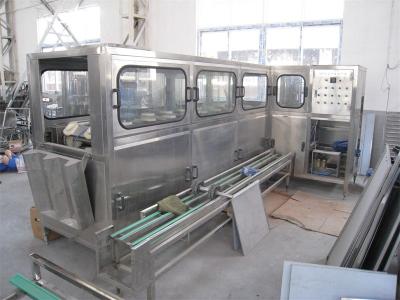 Cina 3 in 1 barilotto automatico di 450 BPH macchina di rifornimento dell'acqua da 5 galloni per la bottiglia dell'ANIMALE DOMESTICO/bottiglia di plastica in vendita