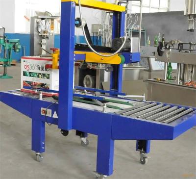 Cina Etichettatrice della doppia manica laterale automatica degli strizzacervelli dei semi per bottiglia rotonda/piana/quadrato in vendita