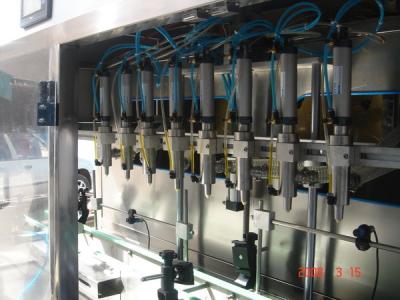 Cina Macchina di rifornimento lineare automatica elettrica, alta velocità dell'imbottigliatrice dell'olio in vendita