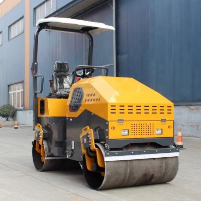 China Compactador de estrada de vibração hidráulica de 3 toneladas com duplo tambor para suavidade e compactação à venda