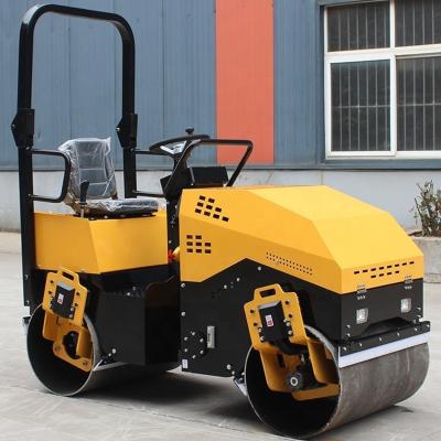 China Pequeno compactador vibratório de rodovias com 560 mm de diâmetro da roda dianteira de aço à venda