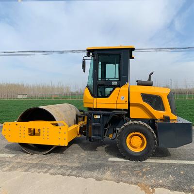 Cina 110 kw Mini Roller da 0,6 tonnellate a 8 tonnellate Roller vibratori per pattinaggio su pista in vendita