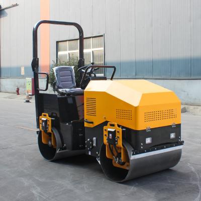 Cina Double Drum Ride-On Road Roller con motore YUNNEI di 1100 mm di diametro e prezzi accessibili in vendita