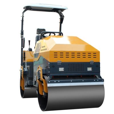 Cina Vibrazione elevata Doppio tamburo Road Roller Duemila dollari 70Hz Frequenza di vibrazione in vendita