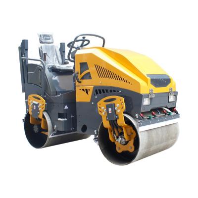 Cina 2 tonnellate di rullo stradale vibrante con potenza del motore di 11,5 kW Compattatore a doppio tamburo idraulico in vendita