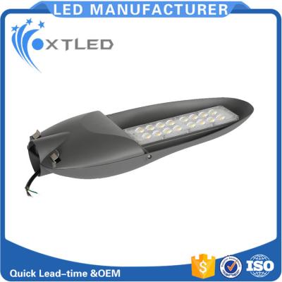 中国 センサーが付いている100W LEDの街灯SMDの高い発電の道ランプのセリウム 販売のため