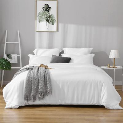 Cina Set di coperte per coperte di microfibra super morbida e spazzolata 3pcs 4pcs Tieni il letto pulito e fresco in vendita