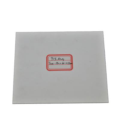 중국 열 확대 8.9 Ｘ 10-6/K와 고온을 위한 400 MPa 산화 알루미나 세라믹 플레이트 판매용