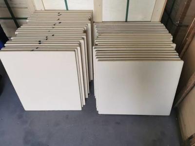 中国 00.3% Fe2O3 耐火炉家具 販売のため