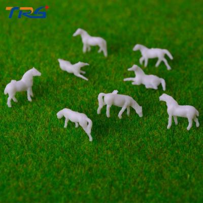 Китай 1:150 scale ABS plastic White Horse 13mm For Model Train Building Layout продается