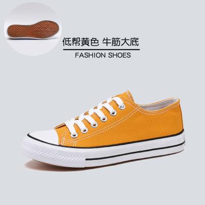 Chine Chaussures de grande taille chaussures de printemps chaussures de toile de couple chaussures d'homme chaussures décontractées chaussures de sport hommes portent à vendre