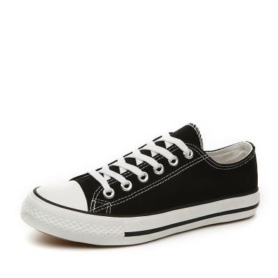 Chine Chaussures de grande taille chaussures de printemps chaussures de toile de couple chaussures d'homme chaussures décontractées chaussures de sport hommes portent à vendre