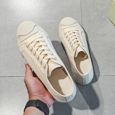 Chine Été 2024 Nouvelles chaussures en toile blanche et lactée respirantes chaussures d'hommes chaussures blanches toutes matches chaussures décontractées à la mode chaussures d'hommes à vendre