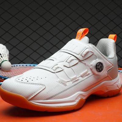 Chine Custom Tennis Shoes Badminton Shoes With Rotating Anti-Slip Feature Fashion Design For Teenagers Outdoor Wearing à vendre