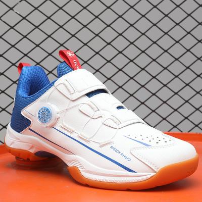Chine Custom Tennis Shoes Badminton Shoes With Rotating Anti-Slip Feature Fashion Design For Teenagers Outdoor Wearing à vendre
