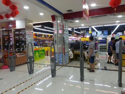 Cina Sistema di sicurezza standard del negozio guardia multi- bianca/grigia per il portone del centro commerciale in vendita
