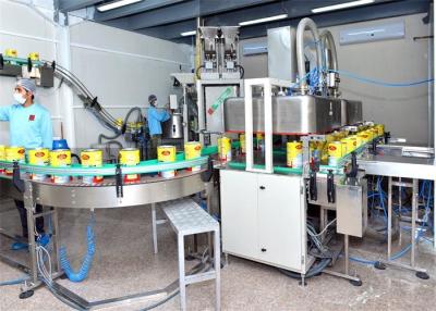 Cina Le macchine utensili del succo di mango per vetro 500-1000ml hanno imbottigliato la capacità 1000l/h in vendita