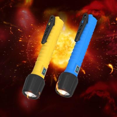 China 240 la antorcha a prueba de explosiones OLED del IP 68 de Lum exhibe al cargador USB magnético en venta