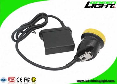 Chine Le chapeau d'exploitation de LED allume 50000lux l'éclat IP67 rechargeable pour chasser le phare à vendre