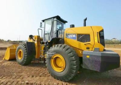 China Cargador de ruedas SEM 676F de 7 toneladas con cuchara de 4,2 m3 en oferta en Zambia en venta