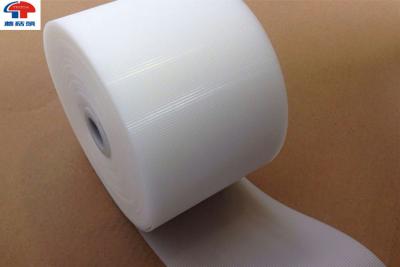 China Gancho y lazo blancos suaves de la cinta del tacto de Injrction para el pañal del bebé, el nilón o los PP en venta