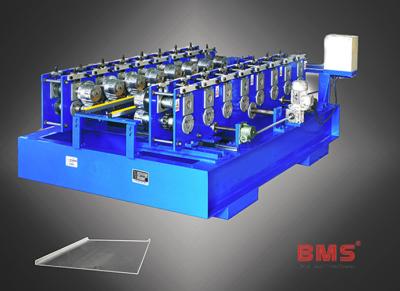 China Rolo automático da placa traseira que forma o poder da máquina 15KW para o equipamento das prateleiras à venda