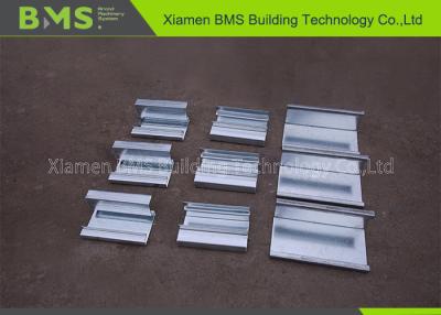 Cina Rotolo della trave incrociata della Camera che forma formazione materiale a macchina del lamiera galvanizzato in vendita