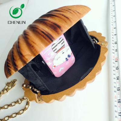 Cina Cena Tote Clothing Accessories di Olive Wooden Handle Clutch Bag in vendita