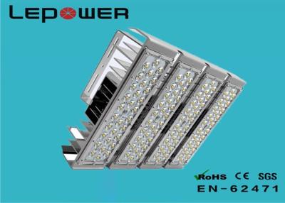 中国 正方形の照明のための強力な屋外のつく 200W LED 高い湾ライト 120lm/W 販売のため
