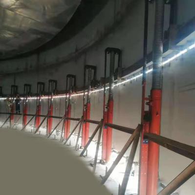 Chine Le chantier de construction du Moyen-Orient doit avoir un réservoir Jack hydraulique avec 2700 mm de traction de la chaîne à vendre