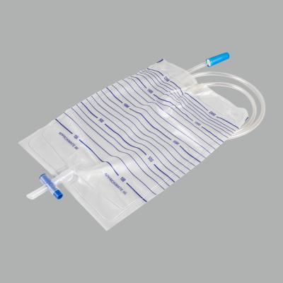 Chine Disposable Medical PVC Adult Child Urine Collection Bag Overnight Urine Bag 100ml 200ml à vendre