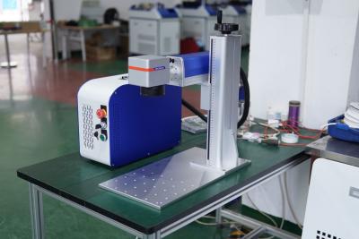 中国 封じられた20W 30W携帯用繊維レーザーの印機械 販売のため