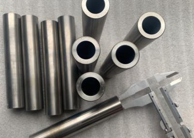 China Zr705 Zirconium Naadloze Buis met Heldere Oppervlakte Te koop