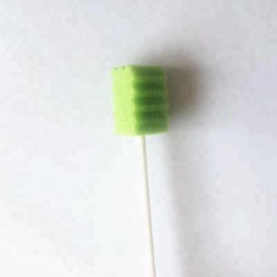 Cina Il piccolo spazzolino da denti eliminabile della spugna, spuma lecca-lecca orale di pulizia di bocca dei tamponi della spugna in vendita