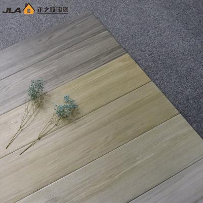 Cina Effetto tridimensionale di legno regolare lustrato della piastrella di ceramica 150x600 millimetro di sguardo in vendita